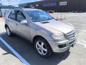 Grey Mercedes-Benz ML 320 2006 in Kaunas, with an engine capacity of 2.99 L and mileage of 329 thousand km for 3100 €, photo  on AUTOMOTO.COM.LV