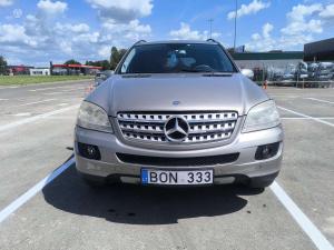 Серый Мерседес МЛ 320 2006 в Каунас, объемом двигателя 2.99 л и пробегом 329 тыс. км за 3100 €, фото 4 на AUTOMOTO.COM.LV