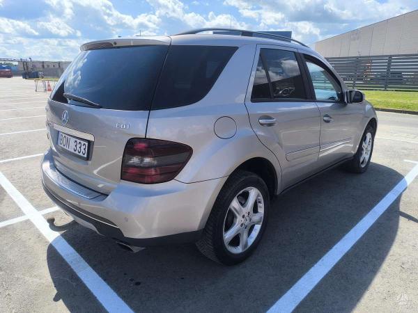 Grey Mercedes-Benz ML 320 2006 in Kaunas, with an engine capacity of 2.99 L and mileage of 329 thousand km for 3100 €, photo 8 on AUTOMOTO.COM.LV
