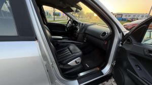 Pelēks Mercedes-Benz ML 320 2006 Šauļi, ar dzinēja tilpumu 3.00 L un nobraukumu 404 tūkst. km par 3350 €, foto 10 vietnē AUTOMOTO.COM.LV
