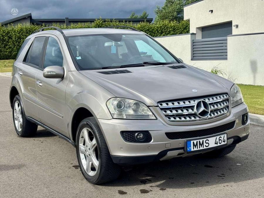 Pelēks Mercedes-Benz ML 320 2006 Viļņa, ar dzinēja tilpumu 2.99 L un nobraukumu 330 tūkst. km par 4500 €, foto 8 vietnē AUTOMOTO.COM.LV