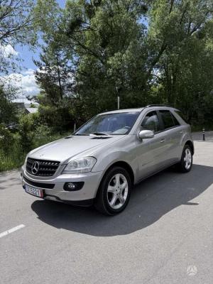 Grey Mercedes-Benz ML 320 2006 in Kaunas, with an engine capacity of 2.99 L and mileage of 335 thousand km for 3900 €, photo 17 on AUTOMOTO.COM.LV