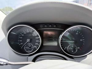 Grey Mercedes-Benz ML 320 2006 in Kaunas, with an engine capacity of 2.99 L and mileage of 335 thousand km for 3900 €, photo 23 on AUTOMOTO.COM.LV