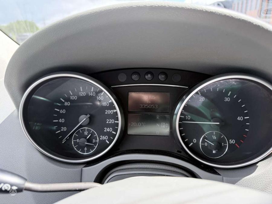 Grey Mercedes-Benz ML 320 2006 in Kaunas, with an engine capacity of 2.99 L and mileage of 335 thousand km for 3900 €, photo 23 on AUTOMOTO.COM.LV
