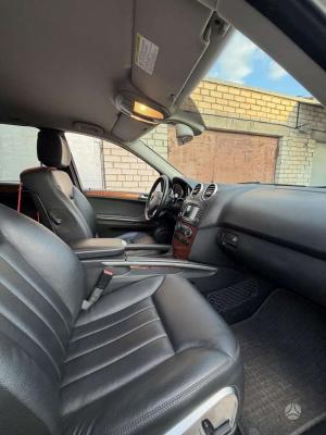 Grey Mercedes-Benz ML 320 2006 in Siauliai, with an engine capacity of 2.99 L and mileage of 459 thousand km for 3350 €, photo 21 on AUTOMOTO.COM.LV