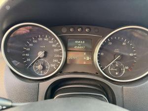 Grey Mercedes-Benz ML 320 2006 in Siauliai, with an engine capacity of 2.99 L and mileage of 459 thousand km for 3350 €, photo 25 on AUTOMOTO.COM.LV