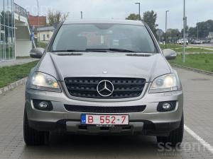 Серый Мерседес МЛ 320 2006 в Резекне, объемом двигателя 3.00 л и пробегом 342 тыс. км за 4690 €, фото  на AUTOMOTO.COM.LV