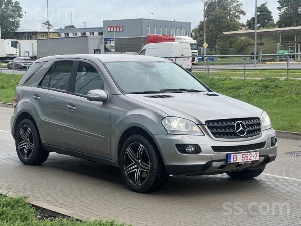 Grey Mercedes-Benz ML 320 2006 in Rezekne, with an engine capacity of 3.00 L and mileage of 342 thousand km for 4690 €, photo 4 on AUTOMOTO.COM.LV