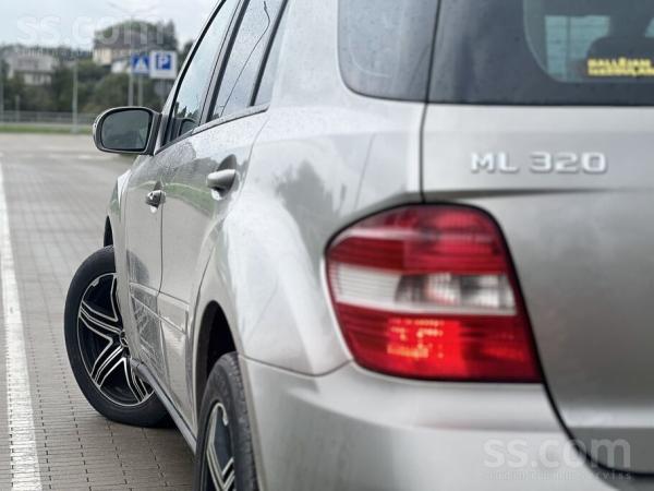 Grey Mercedes-Benz ML 320 2006 in Rezekne, with an engine capacity of 3.00 L and mileage of 342 thousand km for 4690 €, photo 9 on AUTOMOTO.COM.LV