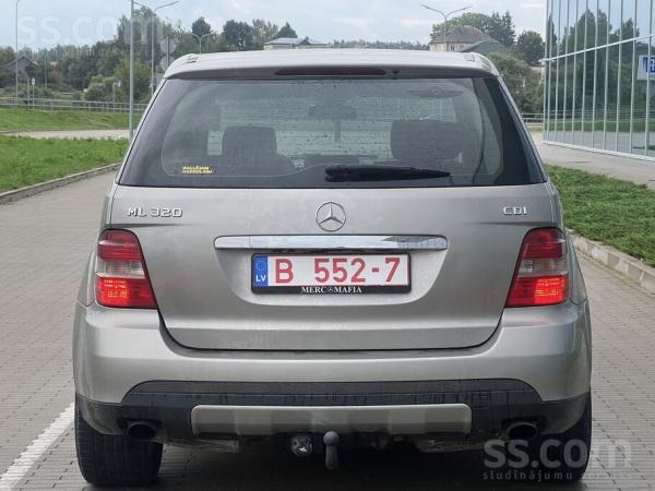 Grey Mercedes-Benz ML 320 2006 in Rezekne, with an engine capacity of 3.00 L and mileage of 342 thousand km for 4690 €, photo 10 on AUTOMOTO.COM.LV