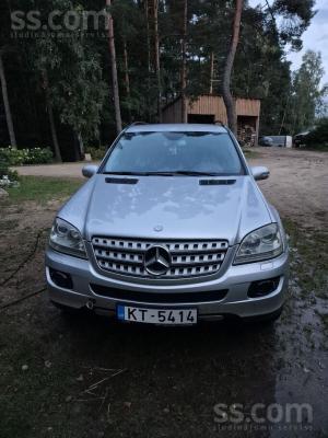 Серый Мерседес МЛ 320 2006 в Прейли, объемом двигателя 3.00 л и пробегом 302 тыс. км за 2800 €, фото 4 на AUTOMOTO.COM.LV