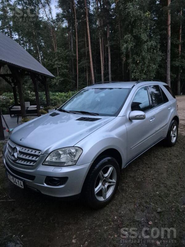 Grey Mercedes-Benz ML 320 2006 in Preili, with an engine capacity of 3.00 L and mileage of 302 thousand km for 2800 €, photo 1 on AUTOMOTO.COM.LV
