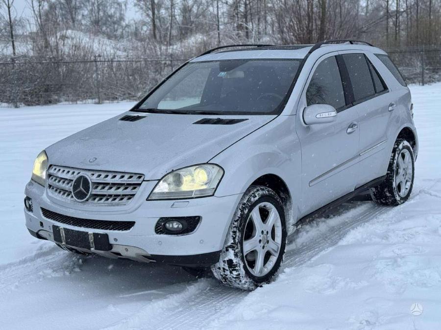 Grey Mercedes-Benz ML 320 2007 in Marijampole, with an engine capacity of 2.99 L and mileage of 359 thousand km for 3100 €, photo 1 on AUTOMOTO.COM.LV
