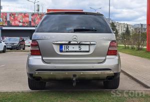 Pelēks Mercedes-Benz ML 320 2007 Rīga, ar dzinēja tilpumu 3.00 L un nobraukumu 297 tūkst. km par 5950 €, foto 6 vietnē AUTOMOTO.COM.LV