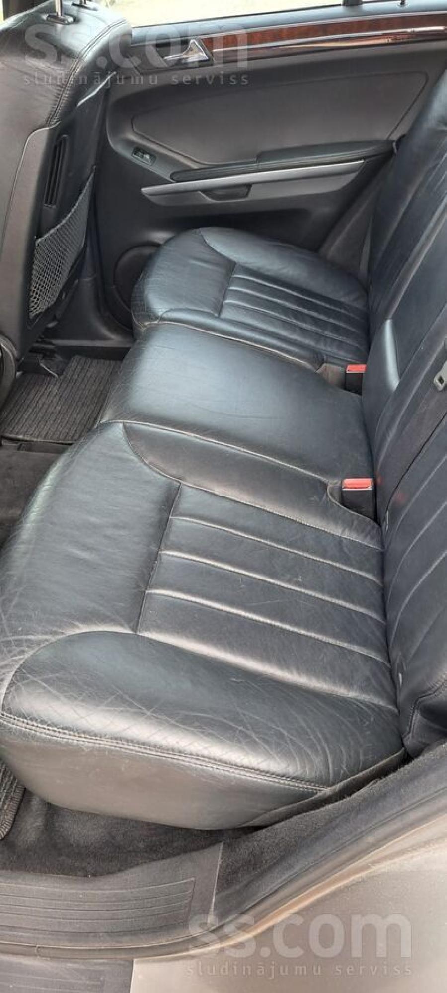 Pelēks Mercedes-Benz ML 320 2007 Rīga, ar dzinēja tilpumu 3.00 L un nobraukumu 297 tūkst. km par 5950 €, foto 12 vietnē AUTOMOTO.COM.LV