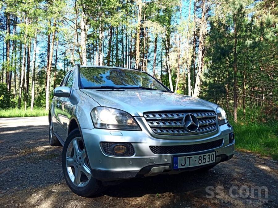 Серый Мерседес МЛ 320 2007 в Даугавпилс, объемом двигателя 3.00 л и пробегом 0 тыс. км за 3950 €, фото 7 на AUTOMOTO.COM.LV