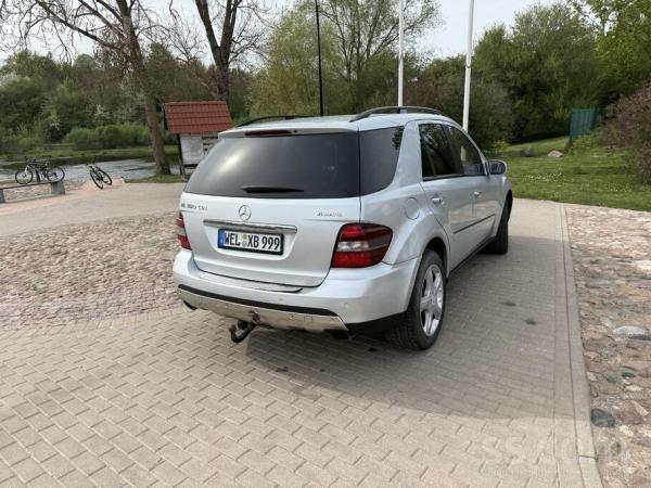 Grey Mercedes-Benz ML 320 2007 in Bauska, with an engine capacity of 3.20 L and mileage of 351 thousand km for 4499 €, photo 5 on AUTOMOTO.COM.LV