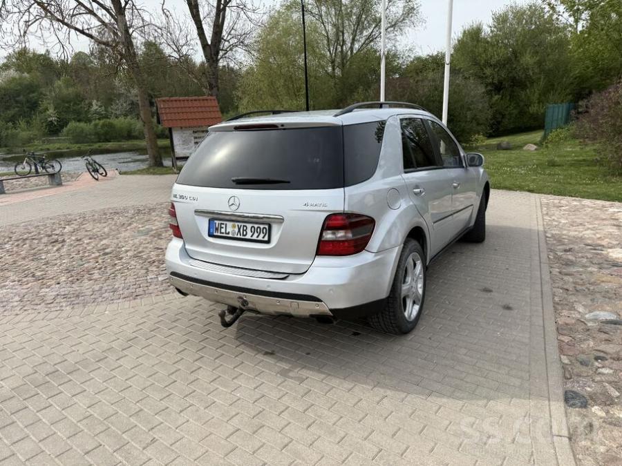 Pelēks Mercedes-Benz ML 320 2007 Bauska, ar dzinēja tilpumu 3.20 L un nobraukumu 351 tūkst. km par 4499 €, foto 6 vietnē AUTOMOTO.COM.LV