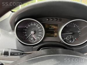 Pelēks Mercedes-Benz ML 320 2007 Bauska, ar dzinēja tilpumu 3.20 L un nobraukumu 351 tūkst. km par 4499 €, foto 10 vietnē AUTOMOTO.COM.LV