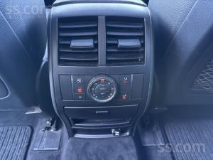 Pelēks Mercedes-Benz ML 320 2007 Bauska, ar dzinēja tilpumu 3.20 L un nobraukumu 351 tūkst. km par 4499 €, foto 20 vietnē AUTOMOTO.COM.LV