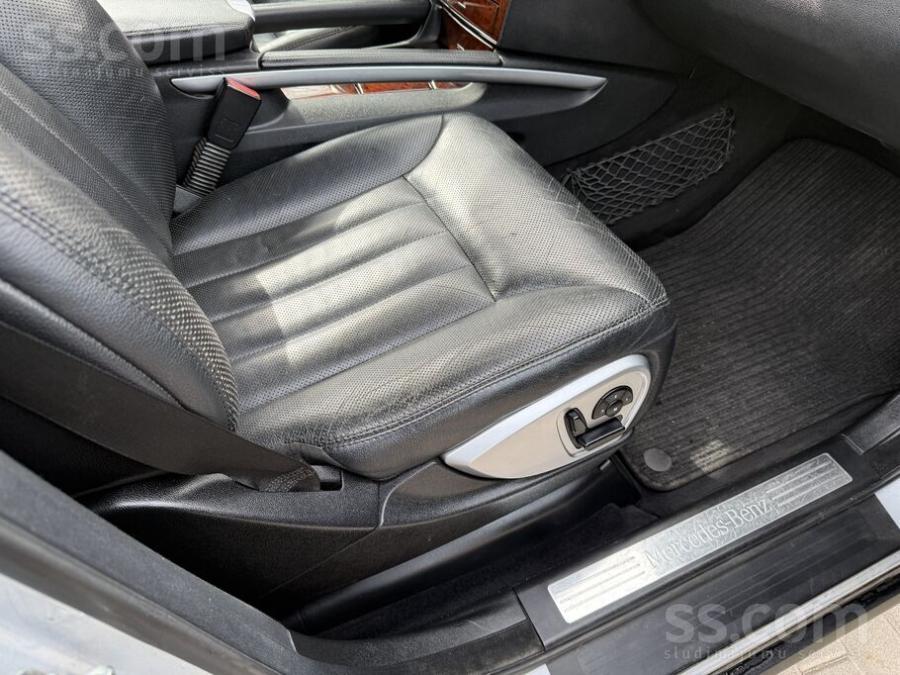 Pelēks Mercedes-Benz ML 320 2007 Bauska, ar dzinēja tilpumu 3.20 L un nobraukumu 351 tūkst. km par 4499 €, foto 21 vietnē AUTOMOTO.COM.LV