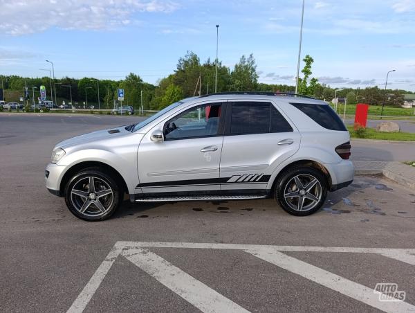 Pelēks Mercedes-Benz ML 320 2007 Viļņa, ar dzinēja tilpumu 3.00 L un nobraukumu 335 tūkst. km par 4150 €, foto 2 vietnē AUTOMOTO.COM.LV