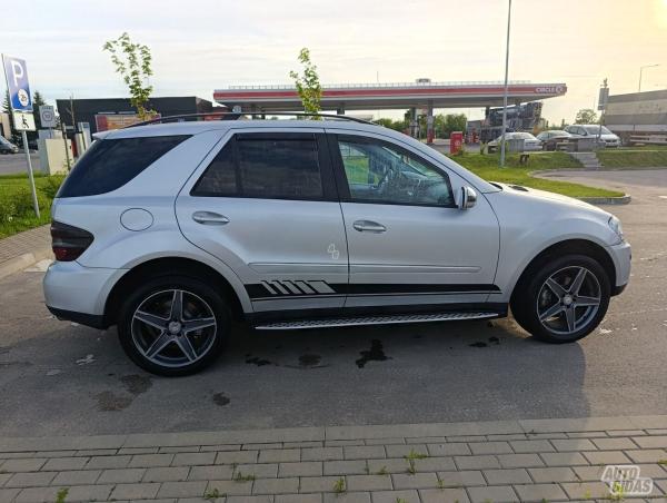 Pelēks Mercedes-Benz ML 320 2007 Viļņa, ar dzinēja tilpumu 3.00 L un nobraukumu 335 tūkst. km par 4150 €, foto 4 vietnē AUTOMOTO.COM.LV