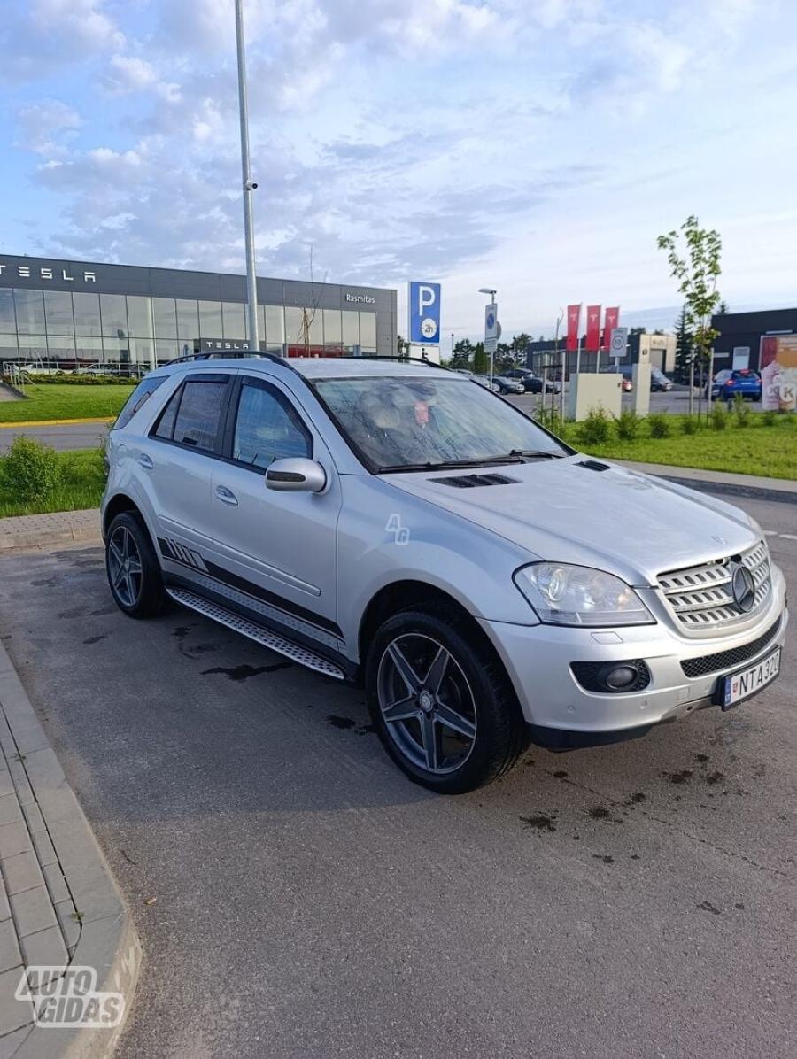 Grey Mercedes-Benz ML 320 2007 in Vilnius, with an engine capacity of 3.00 L and mileage of 335 thousand km for 4150 €, photo 7 on AUTOMOTO.COM.LV