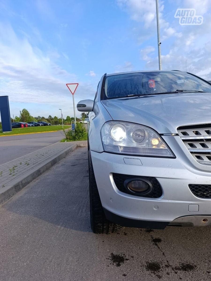 Grey Mercedes-Benz ML 320 2007 in Vilnius, with an engine capacity of 3.00 L and mileage of 335 thousand km for 4150 €, photo 10 on AUTOMOTO.COM.LV