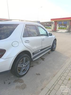 Grey Mercedes-Benz ML 320 2007 in Vilnius, with an engine capacity of 3.00 L and mileage of 335 thousand km for 4150 €, photo 11 on AUTOMOTO.COM.LV