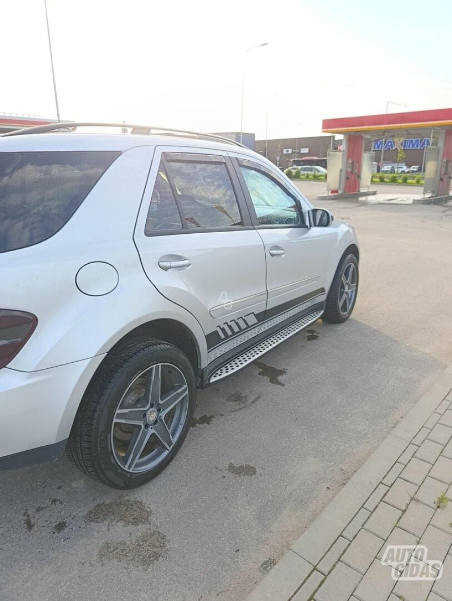Grey Mercedes-Benz ML 320 2007 in Vilnius, with an engine capacity of 3.00 L and mileage of 335 thousand km for 4150 €, photo 11 on AUTOMOTO.COM.LV