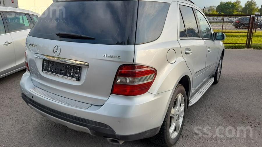 Pelēks Mercedes-Benz ML 320 2007 Rīga, ar dzinēja tilpumu 3.00 L un nobraukumu 304 tūkst. km par 5800 €, foto 11 vietnē AUTOMOTO.COM.LV