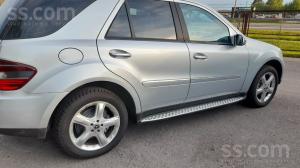 Pelēks Mercedes-Benz ML 320 2007 Rīga, ar dzinēja tilpumu 3.00 L un nobraukumu 304 tūkst. km par 5800 €, foto 13 vietnē AUTOMOTO.COM.LV