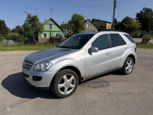 Pelēks Mercedes-Benz ML 320 2007 Skaudvilė, ar dzinēja tilpumu 2.99 L un nobraukumu 242 tūkst. km par 3700 €, foto 4 vietnē AUTOMOTO.COM.LV