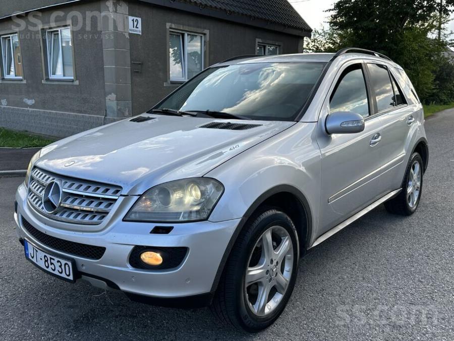 Pelēks Mercedes-Benz ML 320 2007 Daugavpils, ar dzinēja tilpumu 3.00 L un nobraukumu 368 tūkst. km par 3350 €, foto 7 vietnē AUTOMOTO.COM.LV