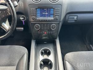 Pelēks Mercedes-Benz ML 320 2007 Daugavpils, ar dzinēja tilpumu 3.00 L un nobraukumu 368 tūkst. km par 3350 €, foto 19 vietnē AUTOMOTO.COM.LV