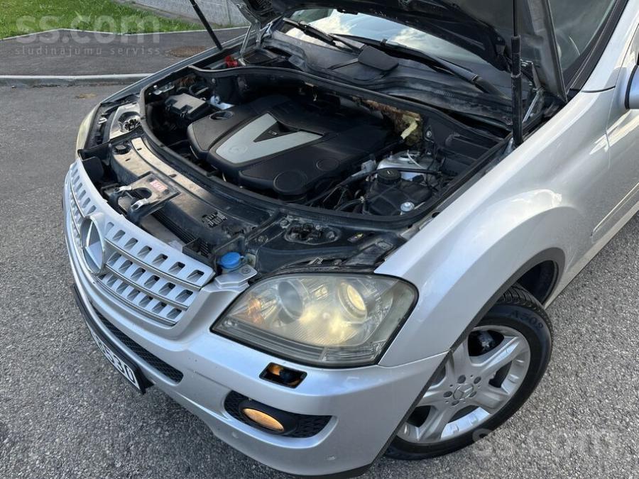 Pelēks Mercedes-Benz ML 320 2007 Daugavpils, ar dzinēja tilpumu 3.00 L un nobraukumu 368 tūkst. km par 3350 €, foto 33 vietnē AUTOMOTO.COM.LV