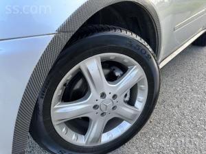 Pelēks Mercedes-Benz ML 320 2007 Daugavpils, ar dzinēja tilpumu 3.00 L un nobraukumu 368 tūkst. km par 3350 €, foto 34 vietnē AUTOMOTO.COM.LV