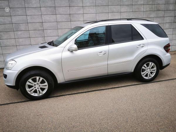 Pelēks Mercedes-Benz ML 320 2007 Klaipėda, ar dzinēja tilpumu 3.00 L un nobraukumu 245 tūkst. km par 5850 €, foto 7 vietnē AUTOMOTO.COM.LV