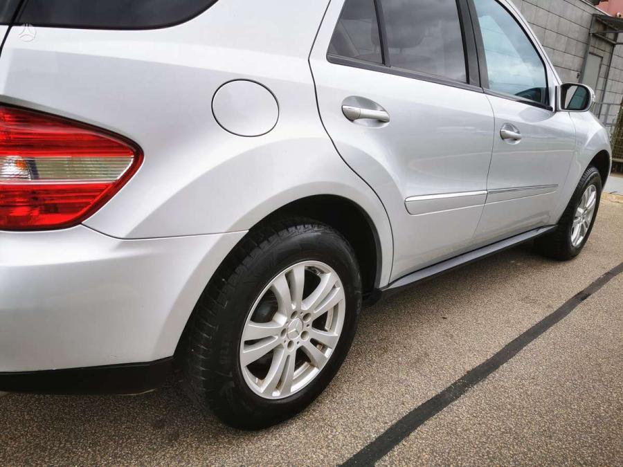 Pelēks Mercedes-Benz ML 320 2007 Klaipėda, ar dzinēja tilpumu 3.00 L un nobraukumu 245 tūkst. km par 5850 €, foto 11 vietnē AUTOMOTO.COM.LV