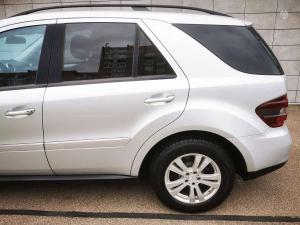 Pelēks Mercedes-Benz ML 320 2007 Klaipėda, ar dzinēja tilpumu 3.00 L un nobraukumu 245 tūkst. km par 5850 €, foto 13 vietnē AUTOMOTO.COM.LV