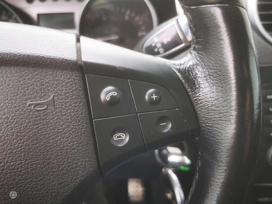 Pelēks Mercedes-Benz ML 320 2007 Klaipėda, ar dzinēja tilpumu 3.00 L un nobraukumu 245 tūkst. km par 5850 €, foto 29 vietnē AUTOMOTO.COM.LV