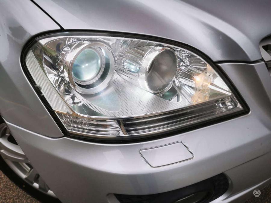 Pelēks Mercedes-Benz ML 320 2007 Klaipėda, ar dzinēja tilpumu 3.00 L un nobraukumu 245 tūkst. km par 5850 €, foto 37 vietnē AUTOMOTO.COM.LV