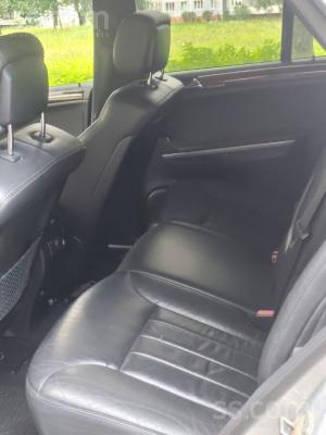 Pelēks Mercedes-Benz ML 320 2007 Rīga, ar dzinēja tilpumu 3.00 L un nobraukumu 360 tūkst. km par 2500 €, foto 9 vietnē AUTOMOTO.COM.LV