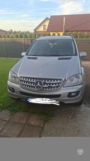Grey Mercedes-Benz ML 320 2007 in Vilnius, with an engine capacity of 2.99 L and mileage of 343 thousand km for 5950 €, photo 6 on AUTOMOTO.COM.LV