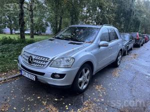 Pelēks Mercedes-Benz ML 320 2007 Rīga, ar dzinēja tilpumu 3.00 L un nobraukumu 355 tūkst. km par 2300 €, foto  vietnē AUTOMOTO.COM.LV