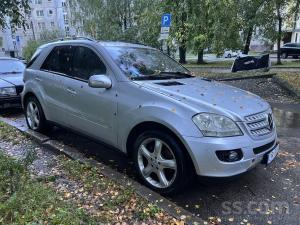 Pelēks Mercedes-Benz ML 320 2007 Rīga, ar dzinēja tilpumu 3.00 L un nobraukumu 355 tūkst. km par 2300 €, foto 3 vietnē AUTOMOTO.COM.LV