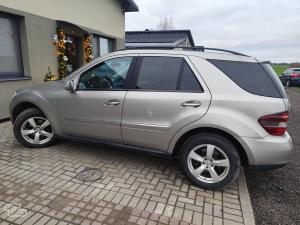 Pelēks Mercedes-Benz ML 320 2008 Kauņa, ar dzinēja tilpumu 3.00 L un nobraukumu 384 tūkst. km par 4700 €, foto 3 vietnē AUTOMOTO.COM.LV