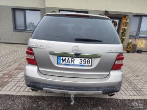 Pelēks Mercedes-Benz ML 320 2008 Kauņa, ar dzinēja tilpumu 3.00 L un nobraukumu 384 tūkst. km par 4700 €, foto 5 vietnē AUTOMOTO.COM.LV