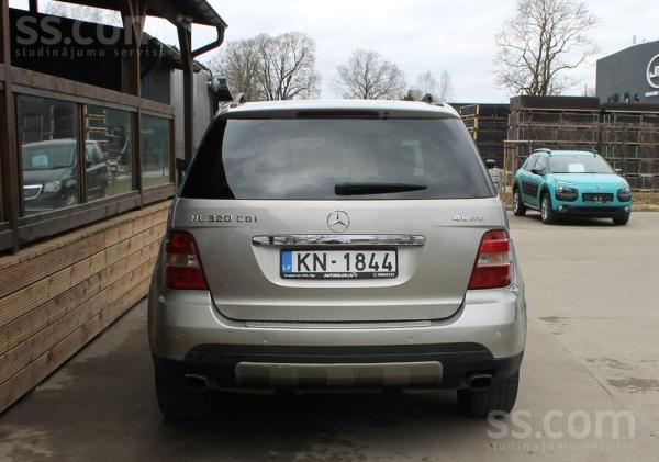 Grey Mercedes-Benz ML 320 2008 in Riga, with an engine capacity of 3.00 L and mileage of 0 thousand km for 4490 €, photo 4 on AUTOMOTO.COM.LV